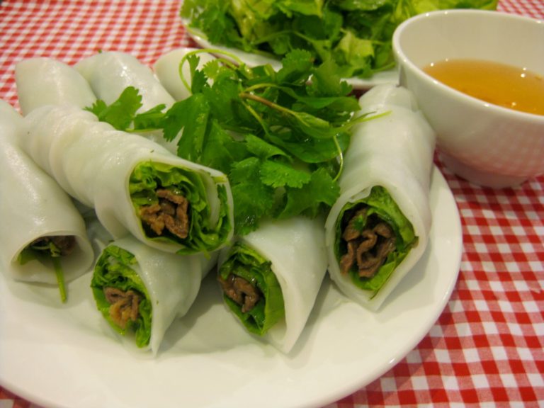 How to make Pho Rolls - special food of Hanoi