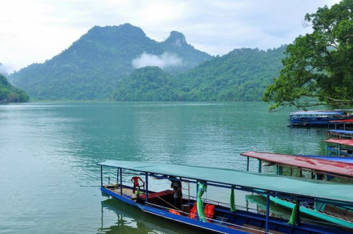 Escape for peace at Ba Be Lake - Indochina Voyages