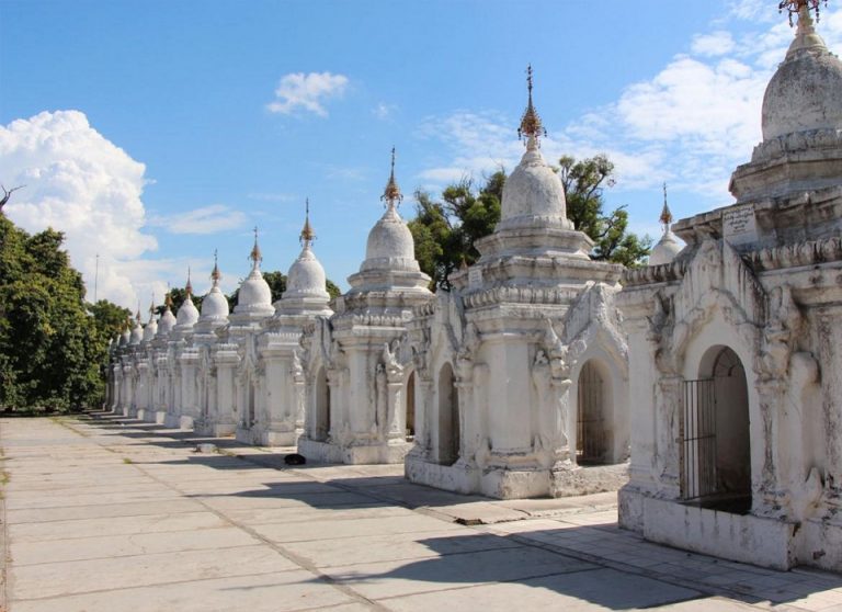Top 3 famous Mandalay pagodas to see - Indochina Voyages